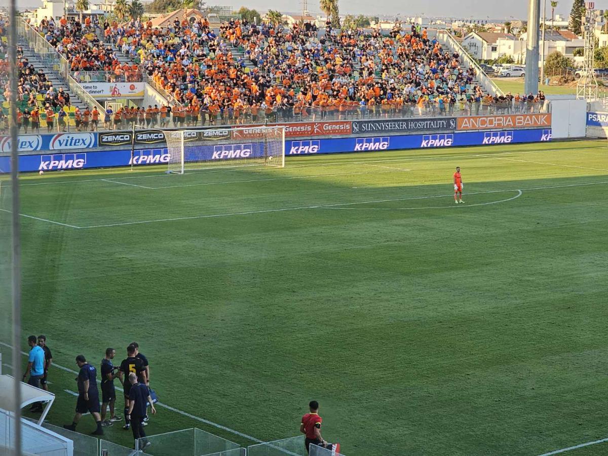 Ανησυχία για Ντβάλι, αποχώρησε τραυματίας από το φιλικό! | Thema Sports ...