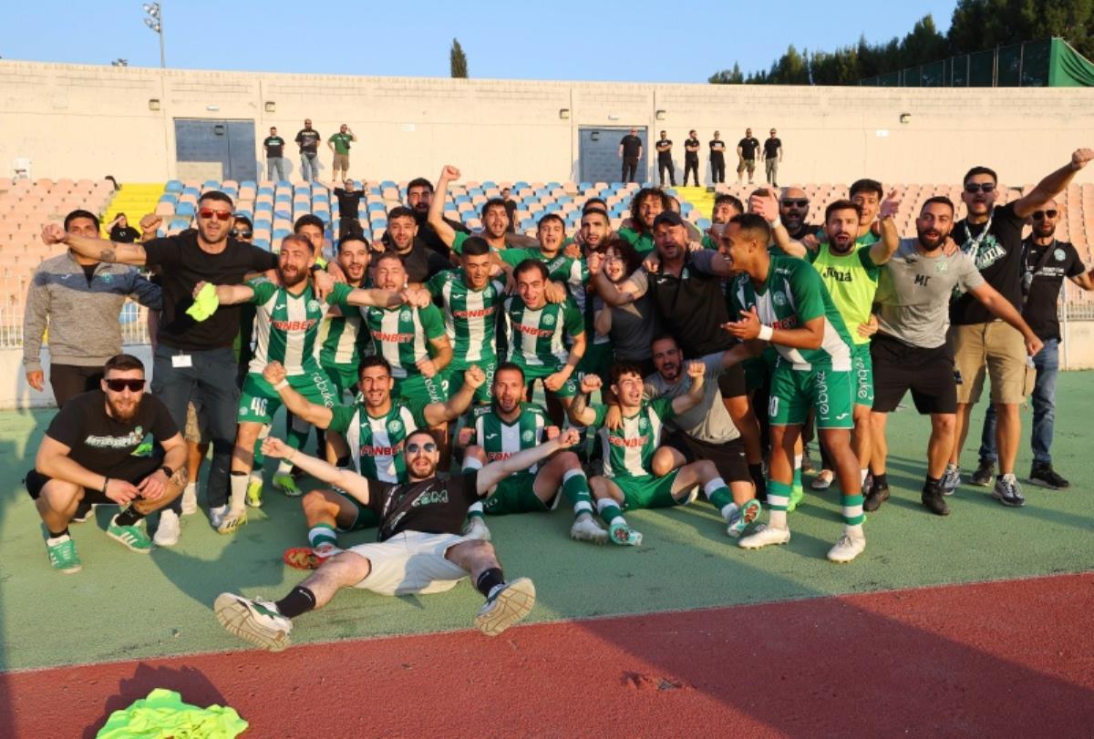 ΦΩΤΟΓΡΑΦΙΕΣ: Οι έξαλλοι πανηγυρισμοί των παικτών της Ομόνοιας 29Μ για ...
