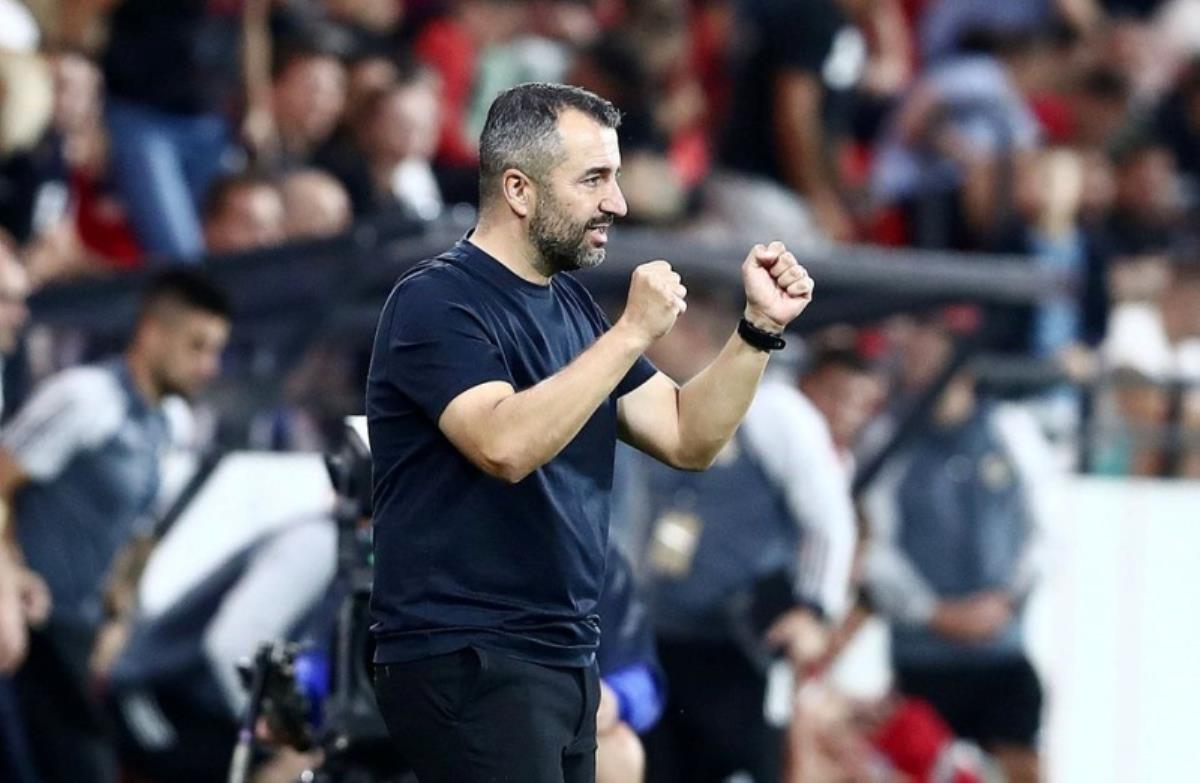 Μαρτίνεθ: «Ξεκινάει ένας μαραθώνιος, καμία ομάδα δεν 'χτίζεται' τόσο ...