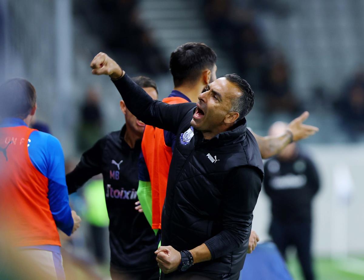 Ξέσπασμα ΣΩΦΡΟΝΗ: Η αντίδραση του μετά το 1-0 τα λέει όλα! (ΦΩΤΟΓΡΑΦΙΕΣ ...