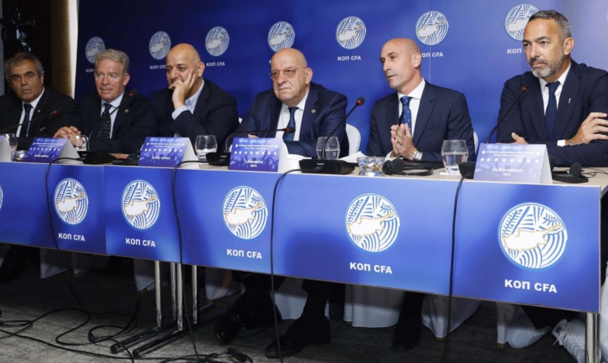 Έστειλε ΜΗΝΥΜΑ σε Κούμα ο Λοϊζίδης: «Του χρόνου η... 'κυρία' ΚΟΠ θα ...