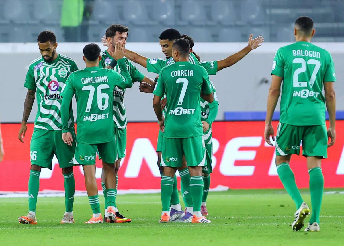 ΤΡΙΑΡΑ... σαββατιάτικης πρωτιάς, ο Άρης 3-0 την ΕΝΥ | Thema Sports ...
