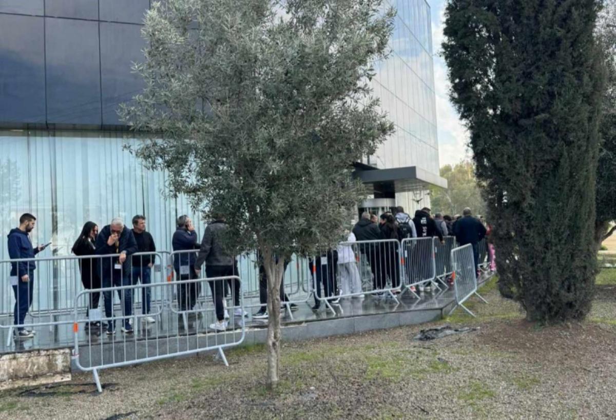 Ομονοιάτικη τρέλα: ΧΑΜΟΣ από το πρωί στην Green Boutique για ένα ...