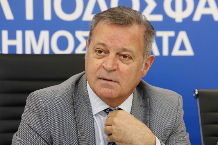 Η ΑΠΑΝΤΗΣΗ Πετρίδη για τα... ταξίδια και επενδυτές - Κοντά σε ...